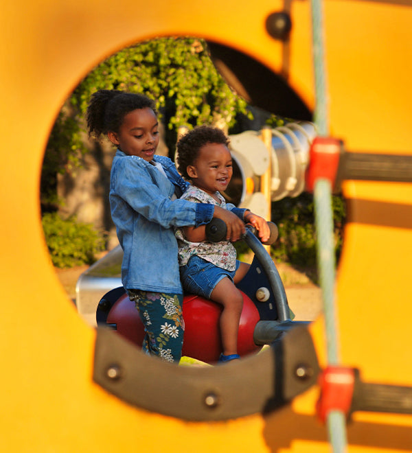 Outdoor Play in Fresh Air & Sunshine: Gotta love it! – Step2
