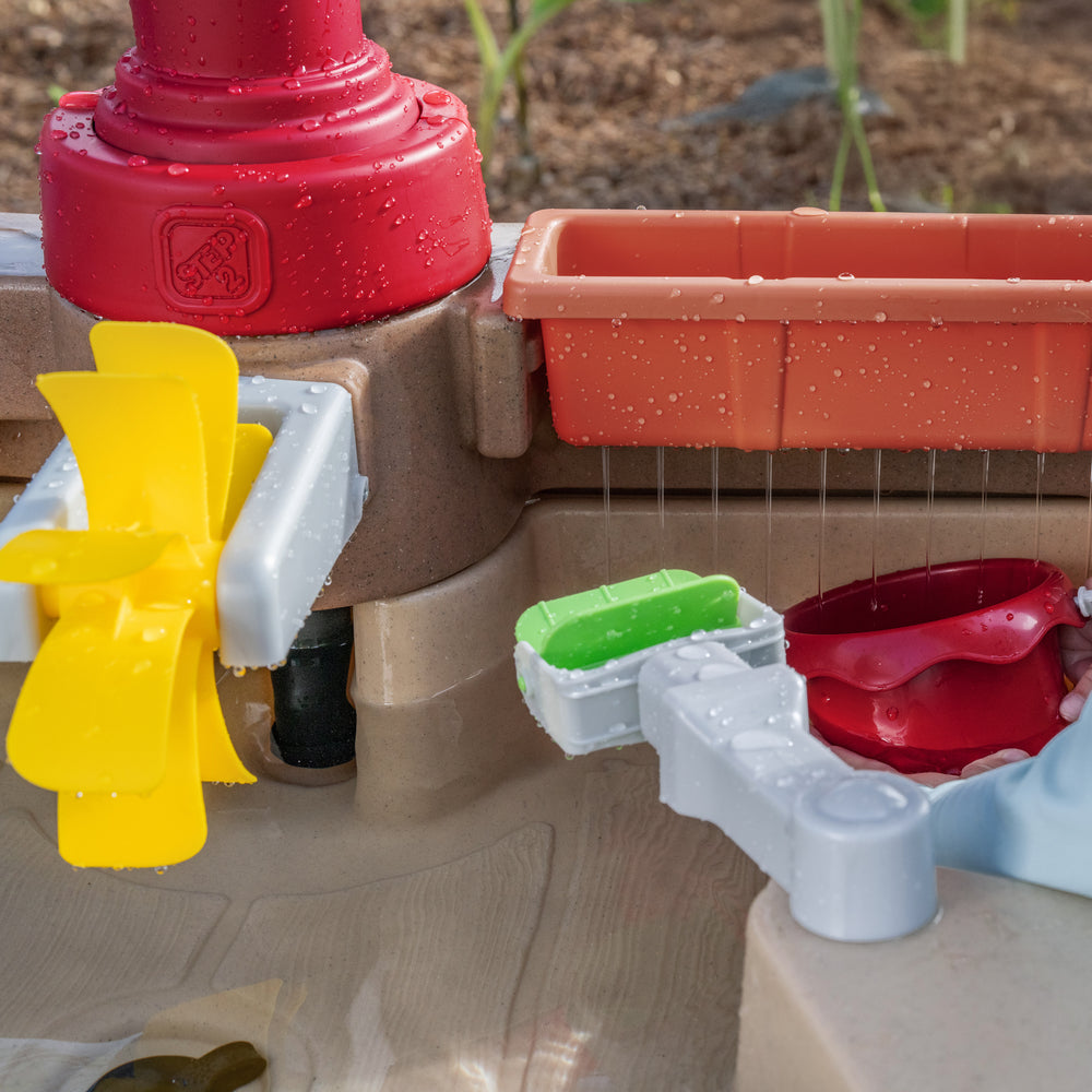 Pump & Splash Discovery Water Table™ from Step2